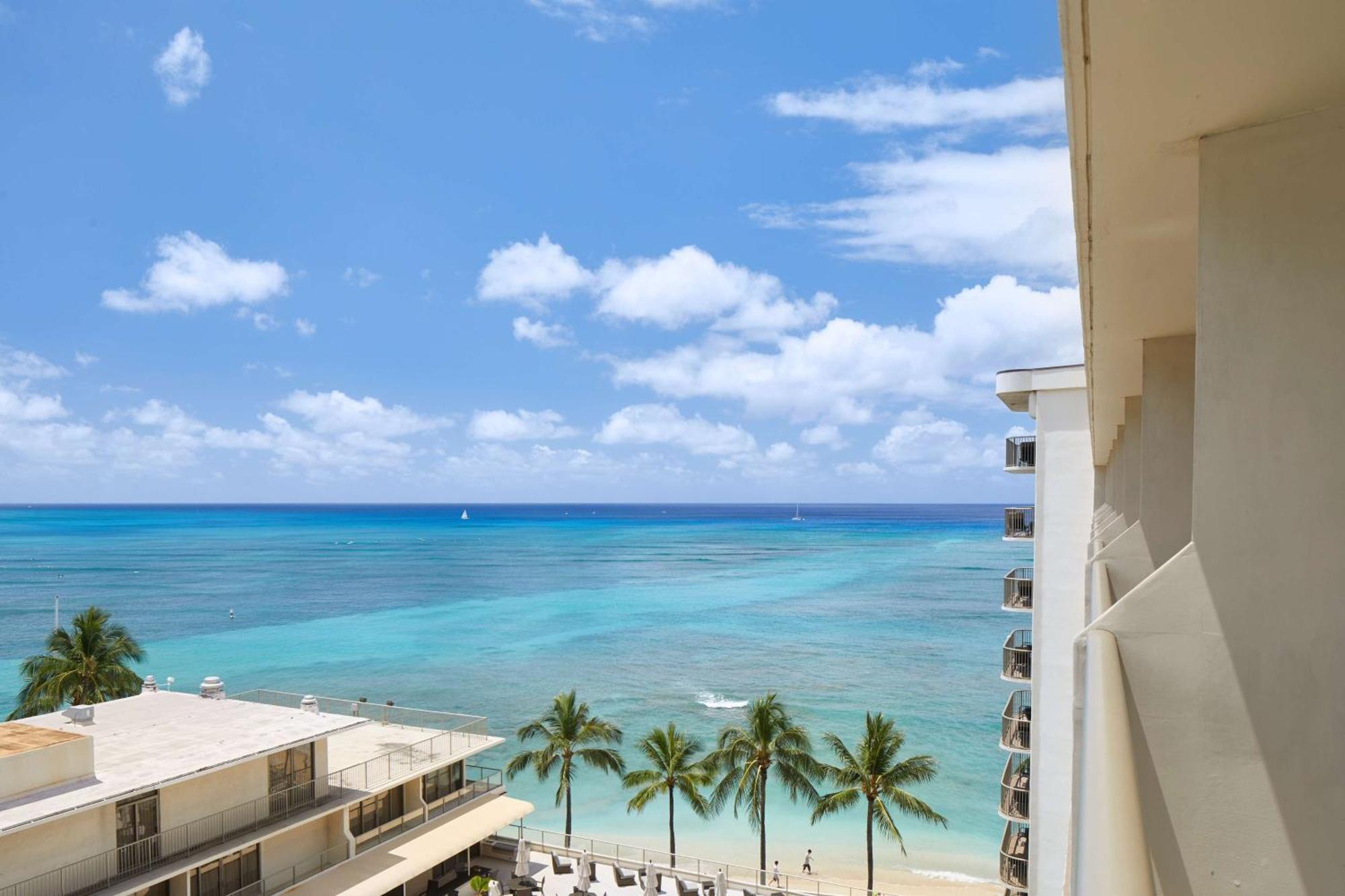 OUTRIGGER REEF WAIKIKI BEACH RESORT HONOLULU | BEST RATES GUARANTEE ...