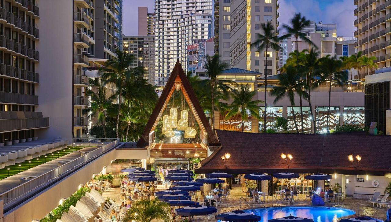 OUTRIGGER REEF WAIKIKI BEACH RESORT HONOLULU - BOOK BEACHFRONT ...